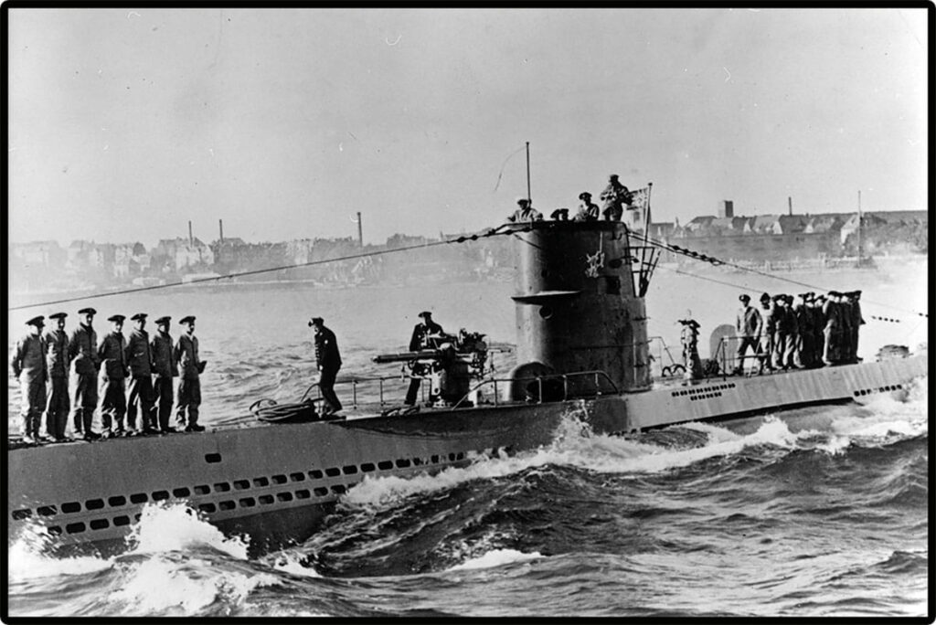 COBI #4858 Deutsches U-boot Type VII Submarine | 1:300 Scale WWII Naval ...